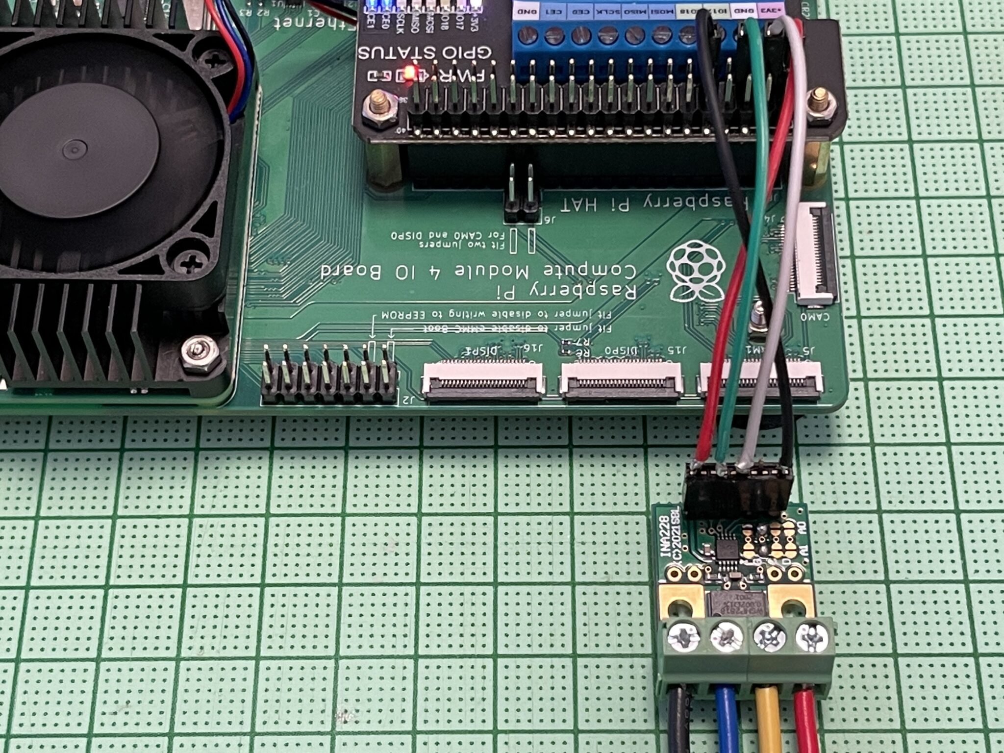 Raspberry Pi CM4とINA228を i2c-gpioドライバ（ソフトウエアI2C）で接続して電圧、電流測定 | よかひより