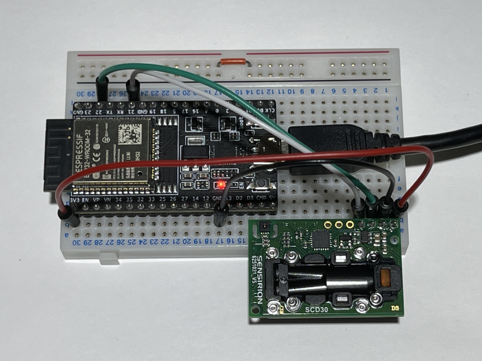 ESP32-DevKitCと二酸化炭素センサ SCD30モジュールを使ってCO2濃度をLCDに表示、ユニバーサル基板に実装：環境モニタ(5) | よかひより